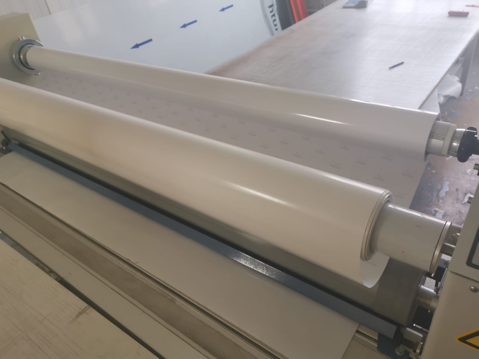 Seal Laminator Image 60S | AGM Anwar Graphische Maschinen GmbH