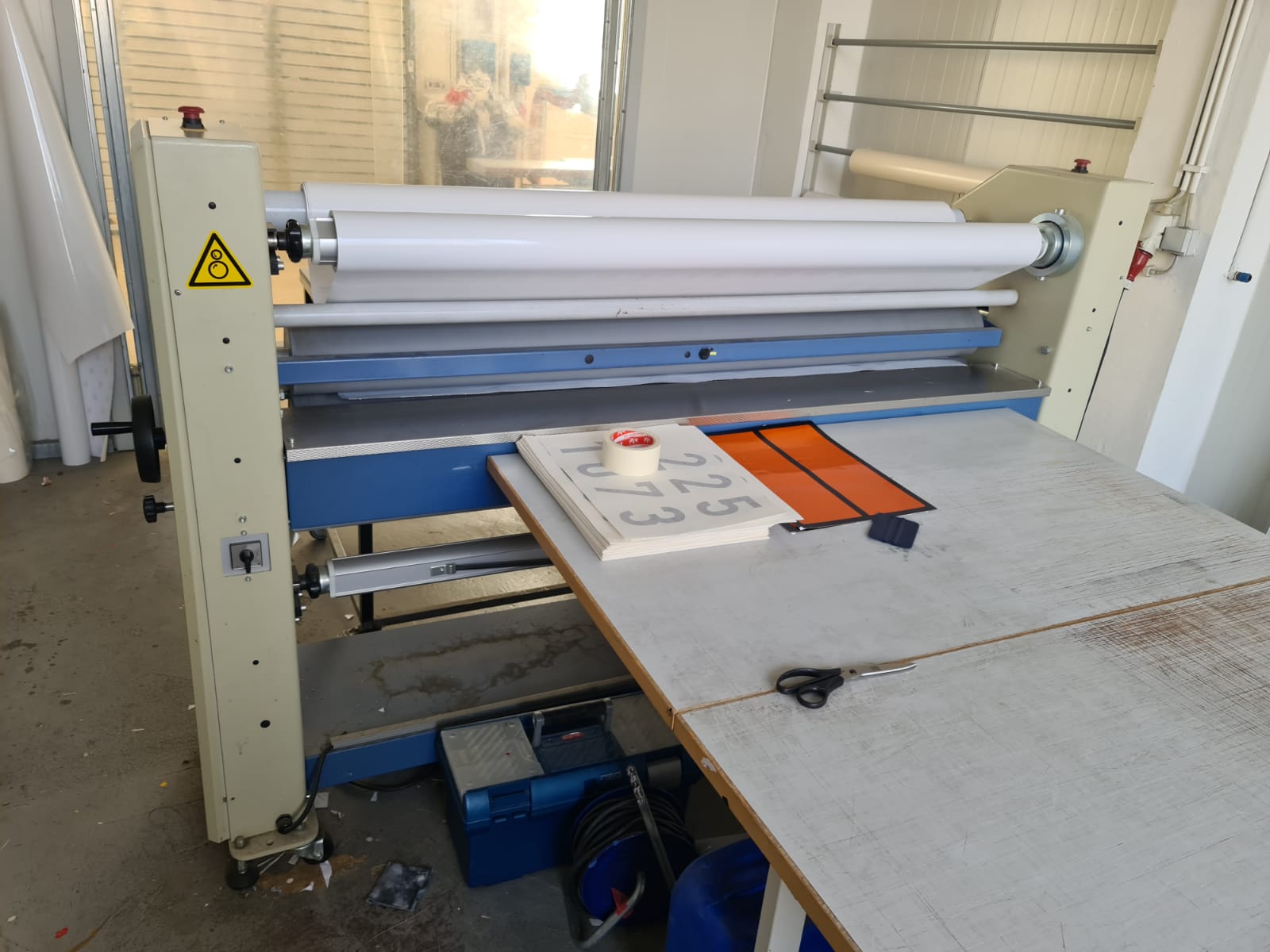 Seal Laminator Image 60S | AGM Anwar Graphische Maschinen GmbH